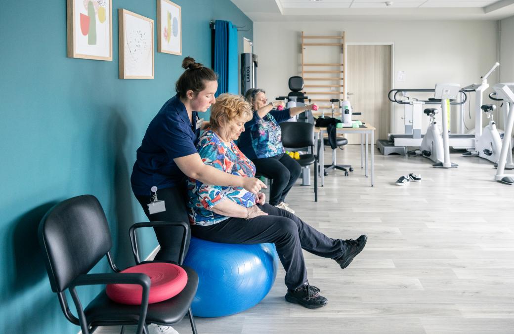 Bouger pour mieux vivre : l’activité physique adaptée au cœur du soin ...