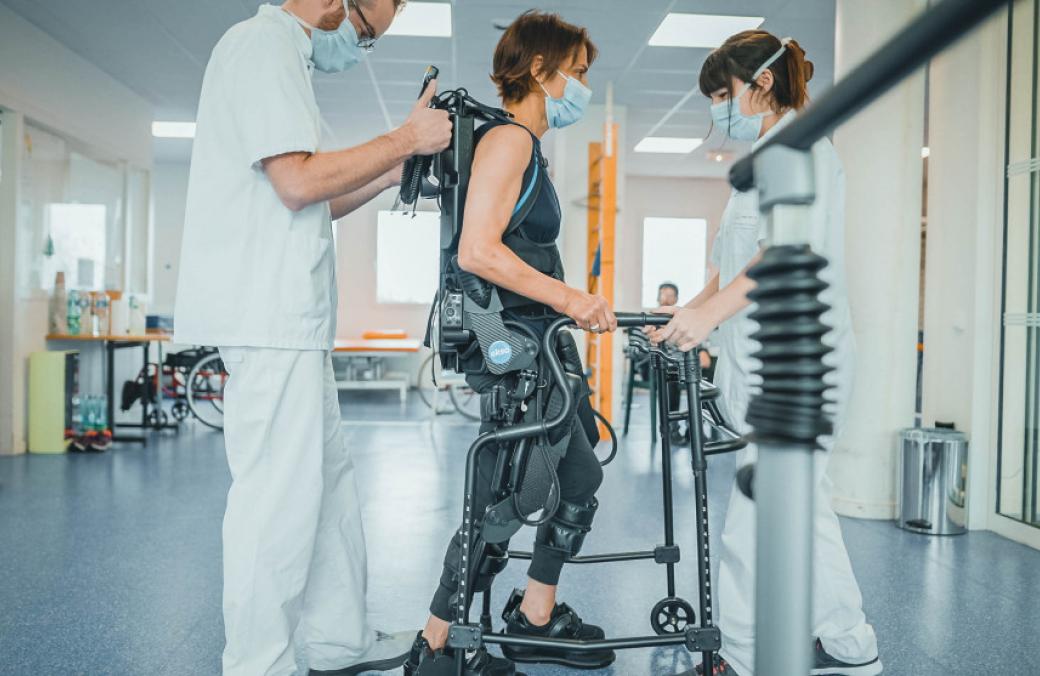 With the EKSO exoskeleton, one more step in walking rehabilitation at ...