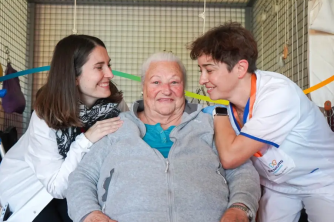 Clariane | Taking care of each person’s humanity in times of vulnerability